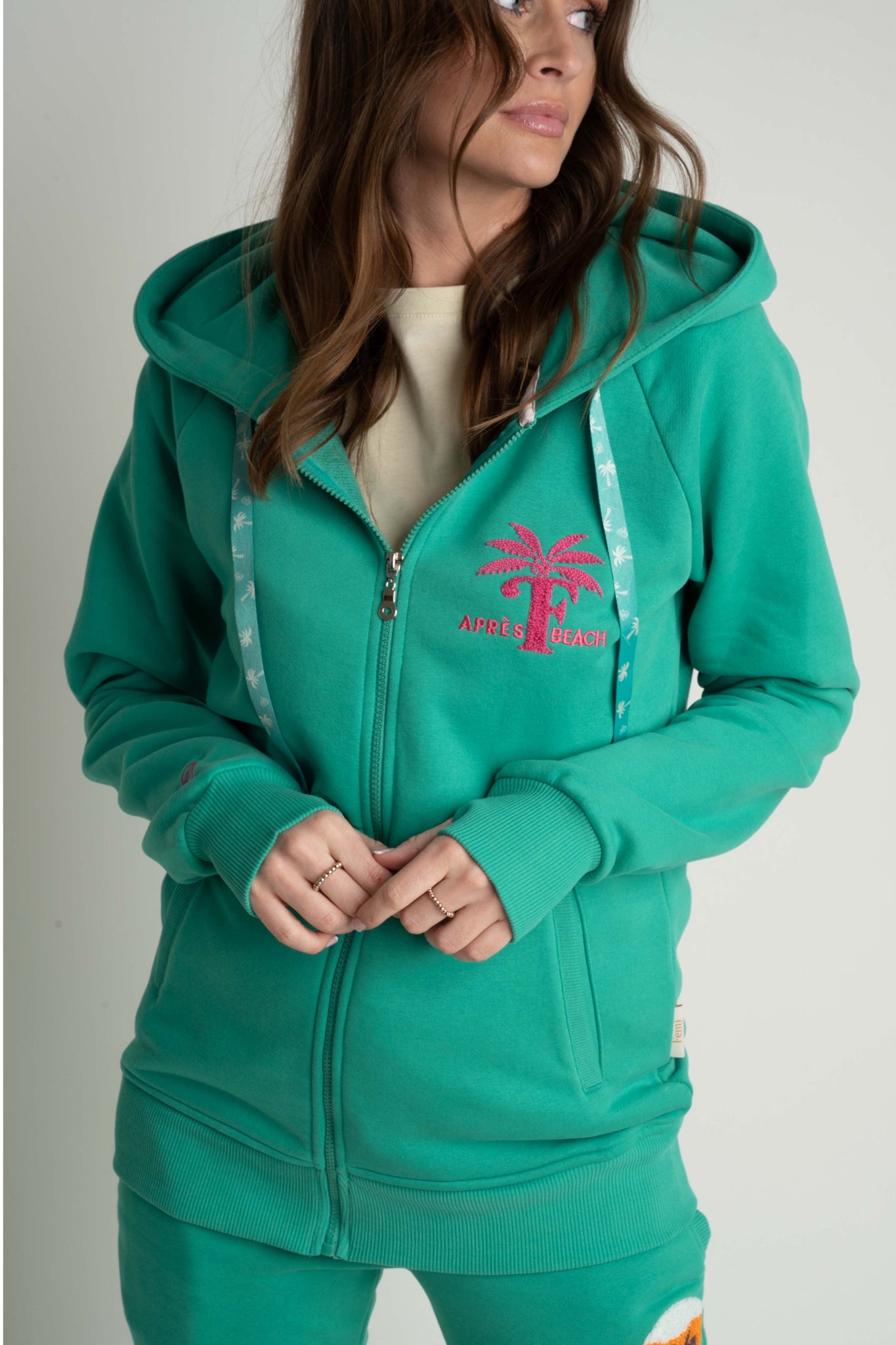 GREEN ZIPPER WITH HOOD - TITO "APRES" – Femi Girls
